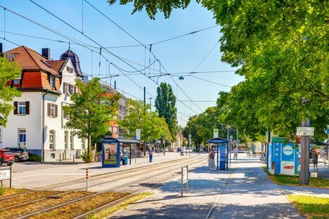 Wohnen und Leben in Moosach [Mr. Lodge]